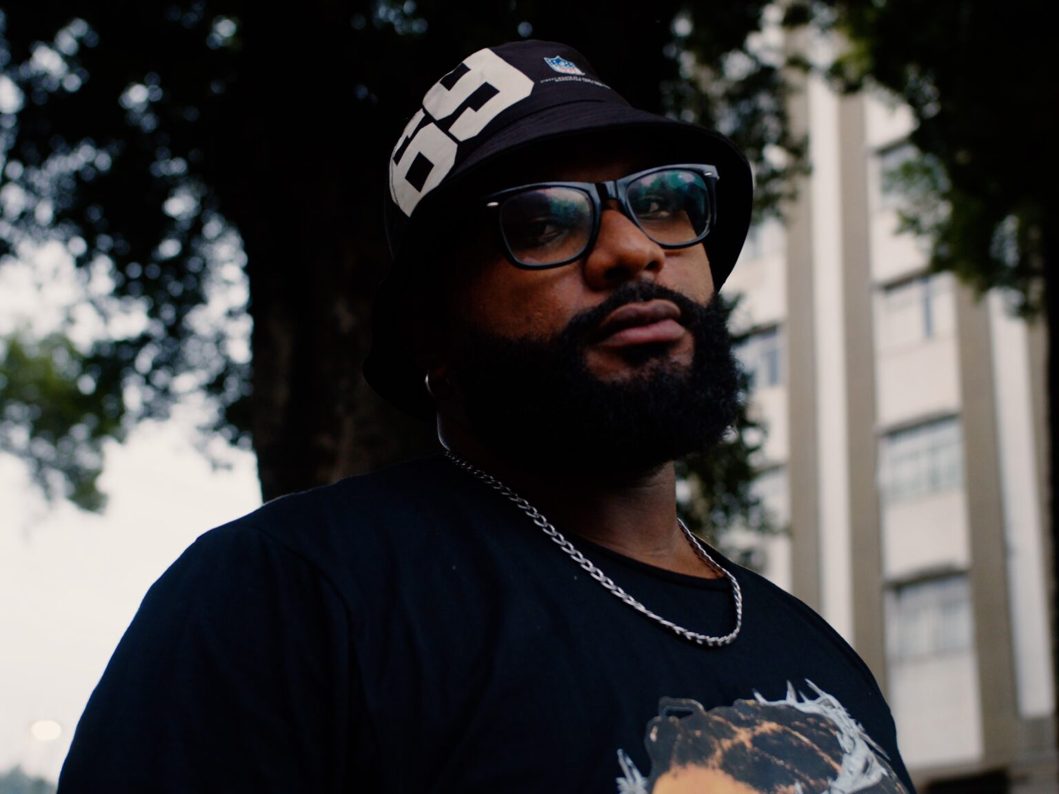 Rapper capixaba Alex Emissário leva show sobre a força do Hip-Hop ao ...